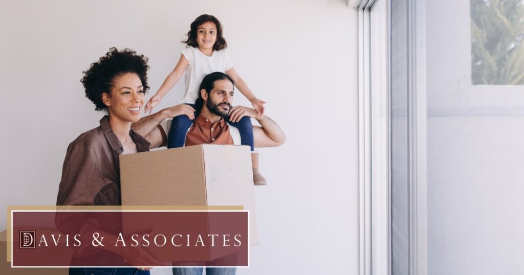 ¿Cómo Puedo Cambiar Mi Dirección en los Archivos de USCIS?